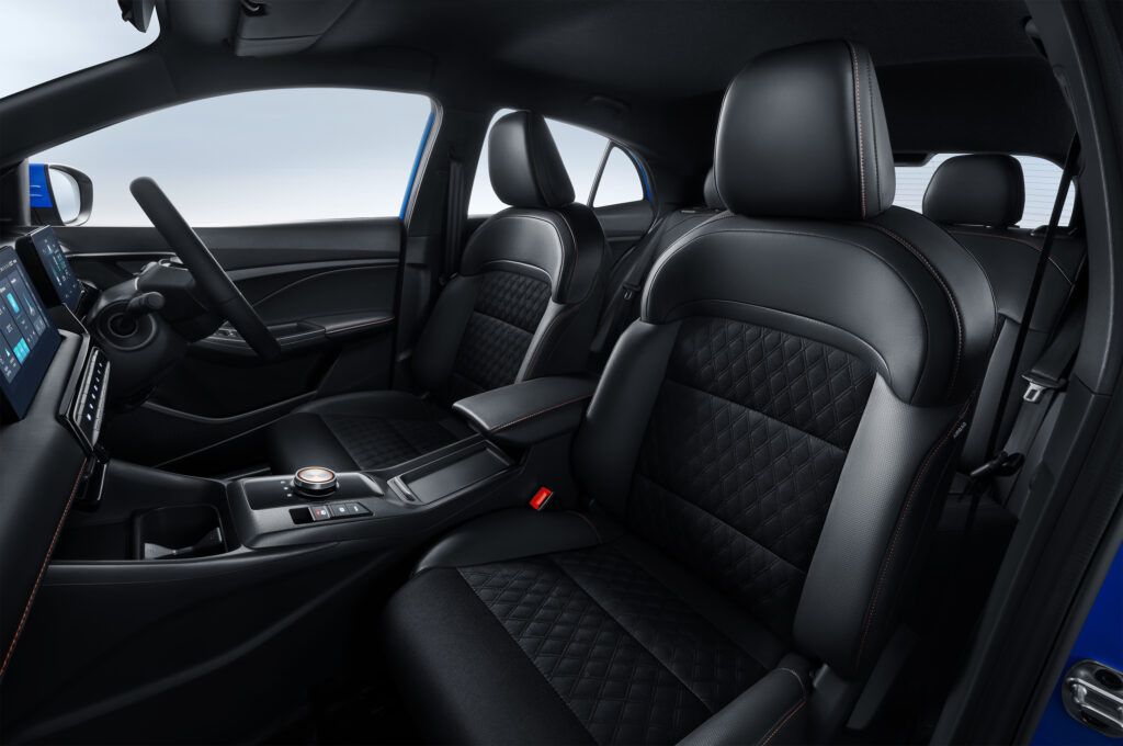 Modelos Inteligentes De SAIC Motor Brillan En Ginebra